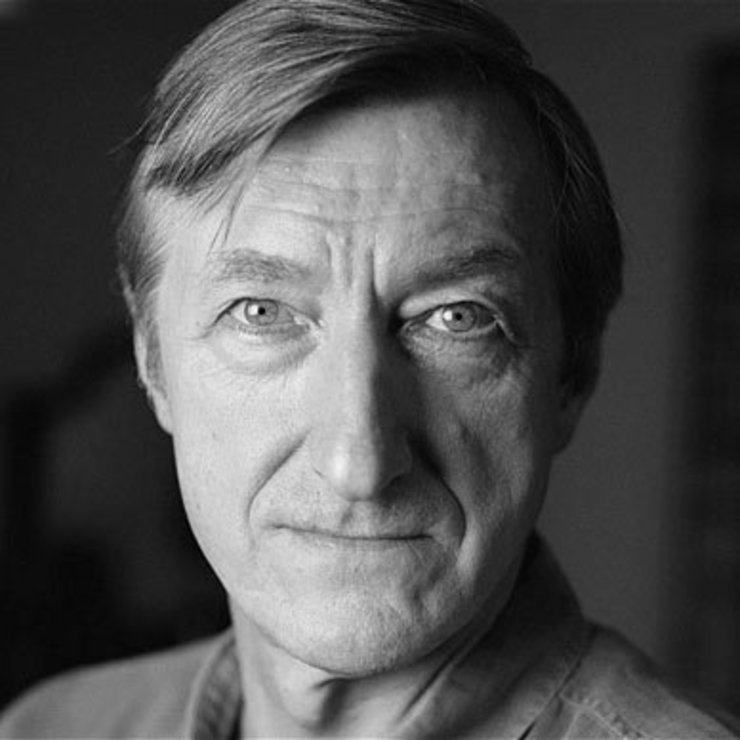 Julian Barnes - Artforum publisher